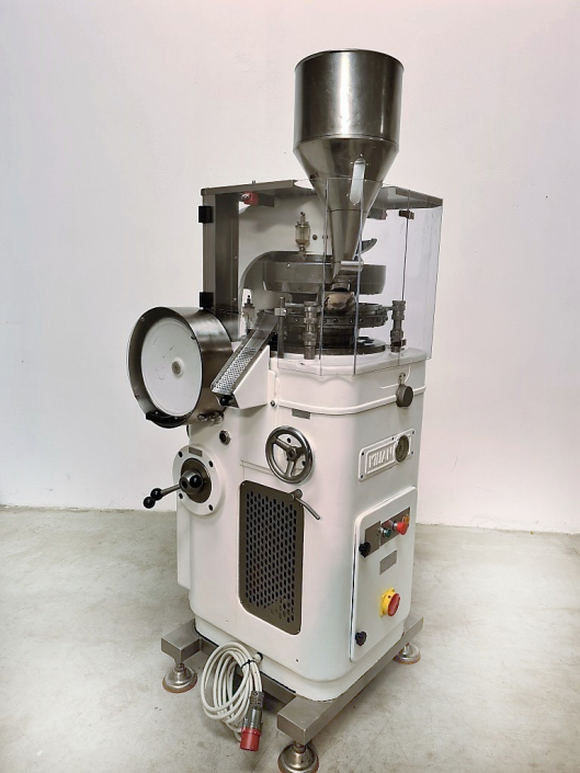 COMPRIMITRICE ROTATIVA – KILIAN – MOD. RUI 16 (COD. PH-PR-COM-40 ...