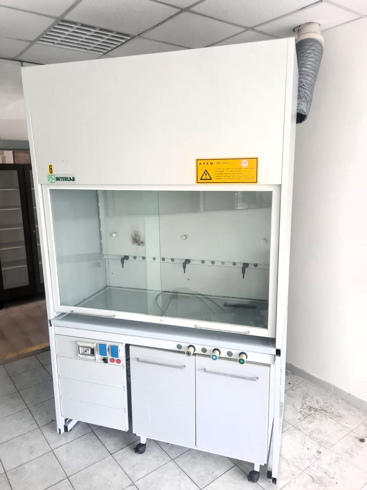 CAPPA CHIMICA AD ESPULSIONE – INTERLAB (COD. LAB-CAP-24) – Progitec MTP